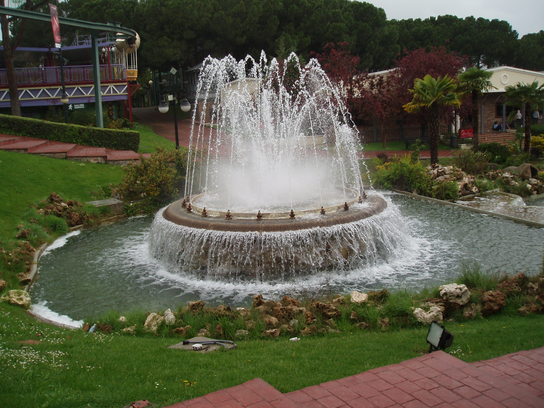 Estanque y fuente del Parque de Atracciones - Patrimonio cultural y ...